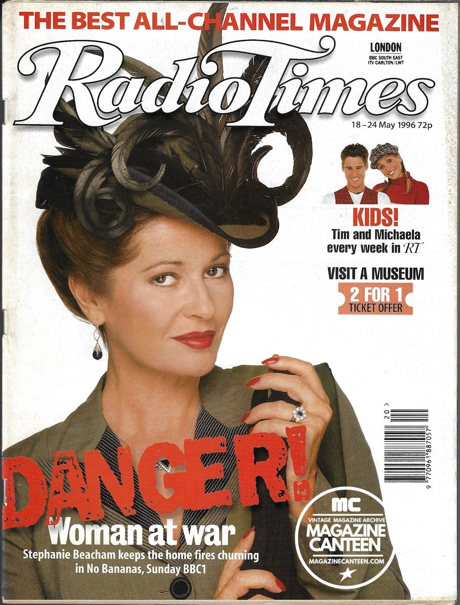 Radio Times Magazine - Stephanie Beacham TERRY WOGAN Peter Howitt ...