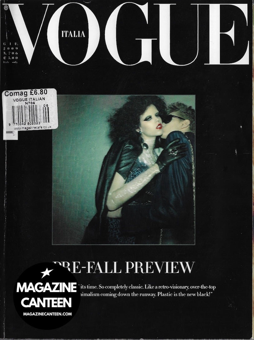 Vogue Italia Magazine 2009 - MEGHAN COLLISON Tim Walker – magazine canteen